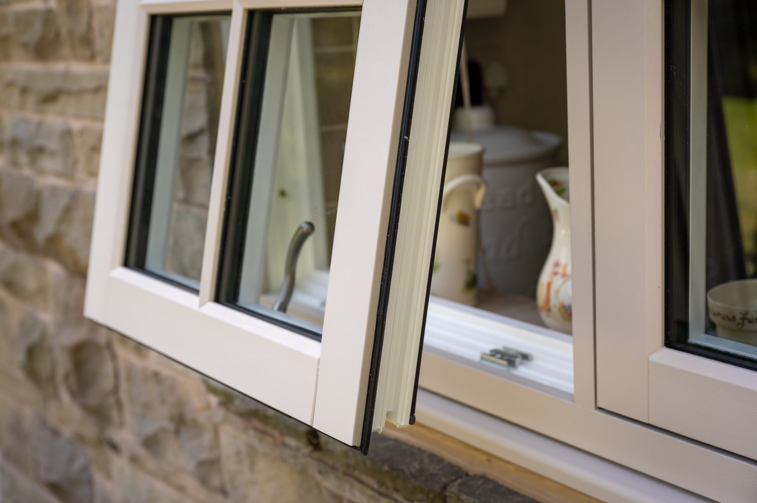 A brief introduction to casement windows | The Residence Collection